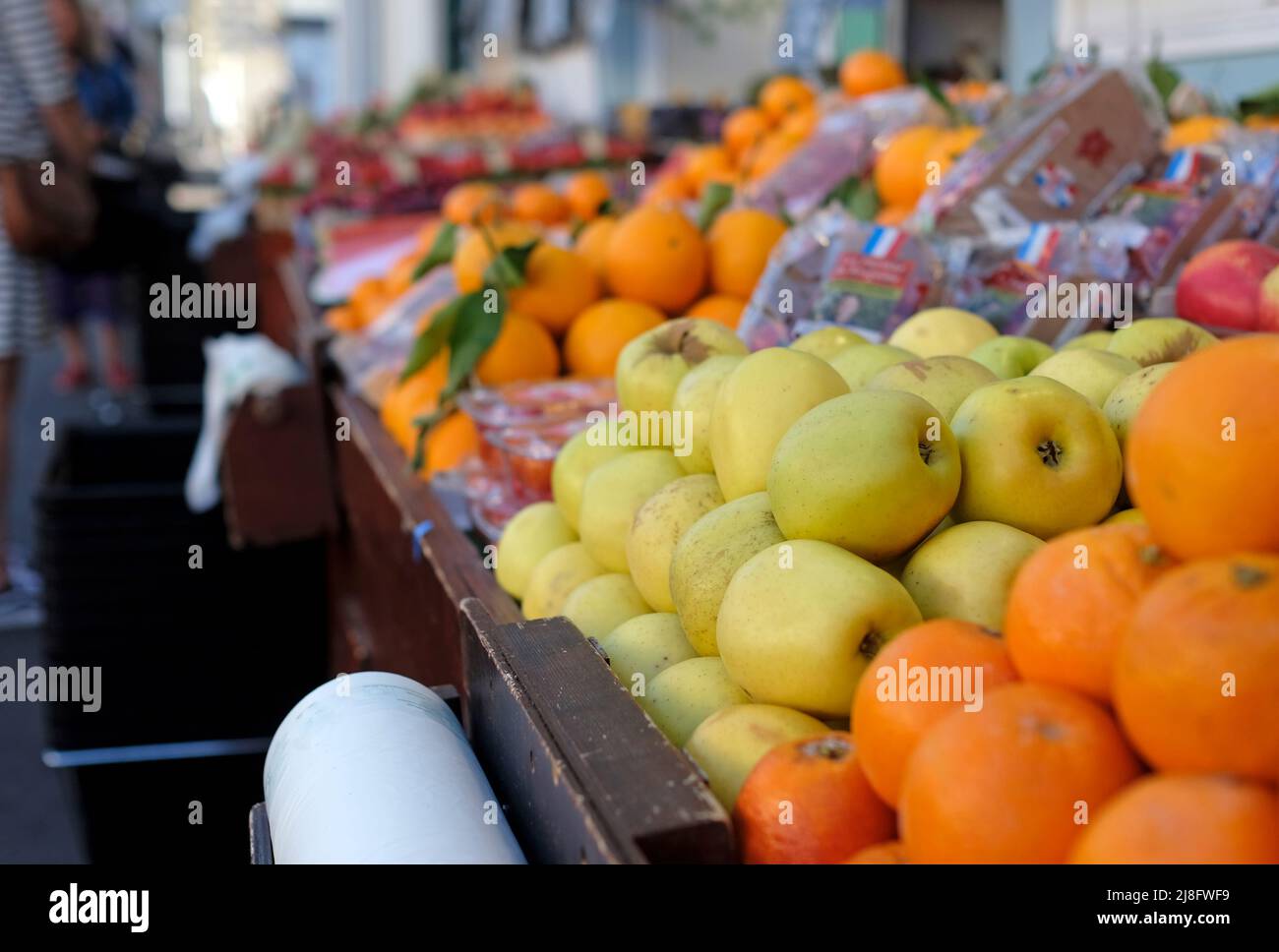 Green_grocer hi-res stock photography and images - Alamy