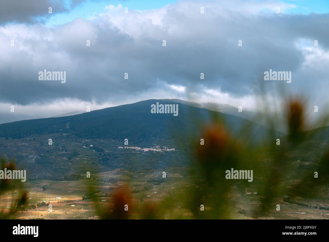Sierra Nevada mountains from a distance Stock Photo - Alamy