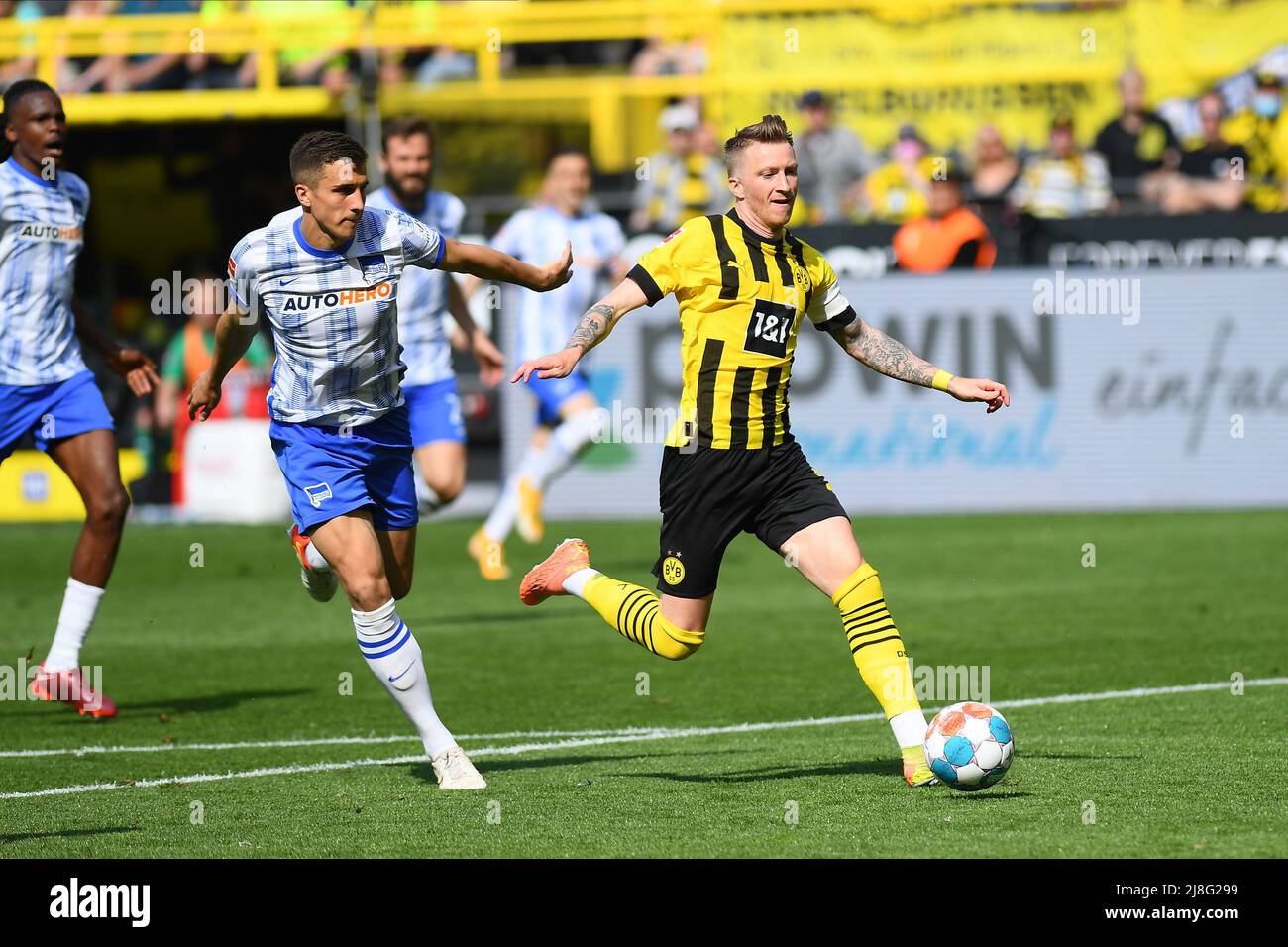 Marco reus captain hi-res stock photography and images - Alamy