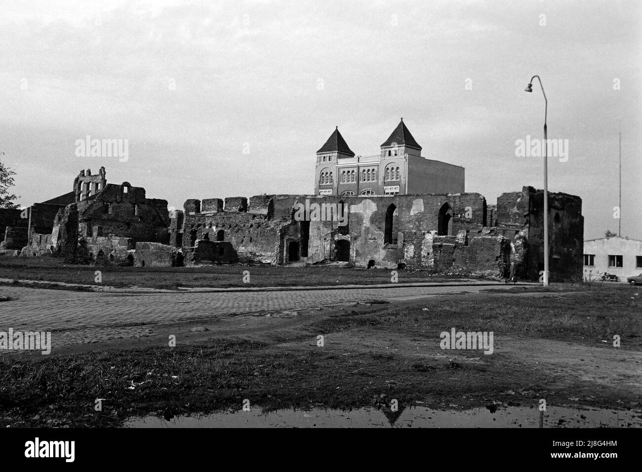 Ruinen in Elbing, Wowoidschaft Ermland-Masuren, 1967. Destroyed ...