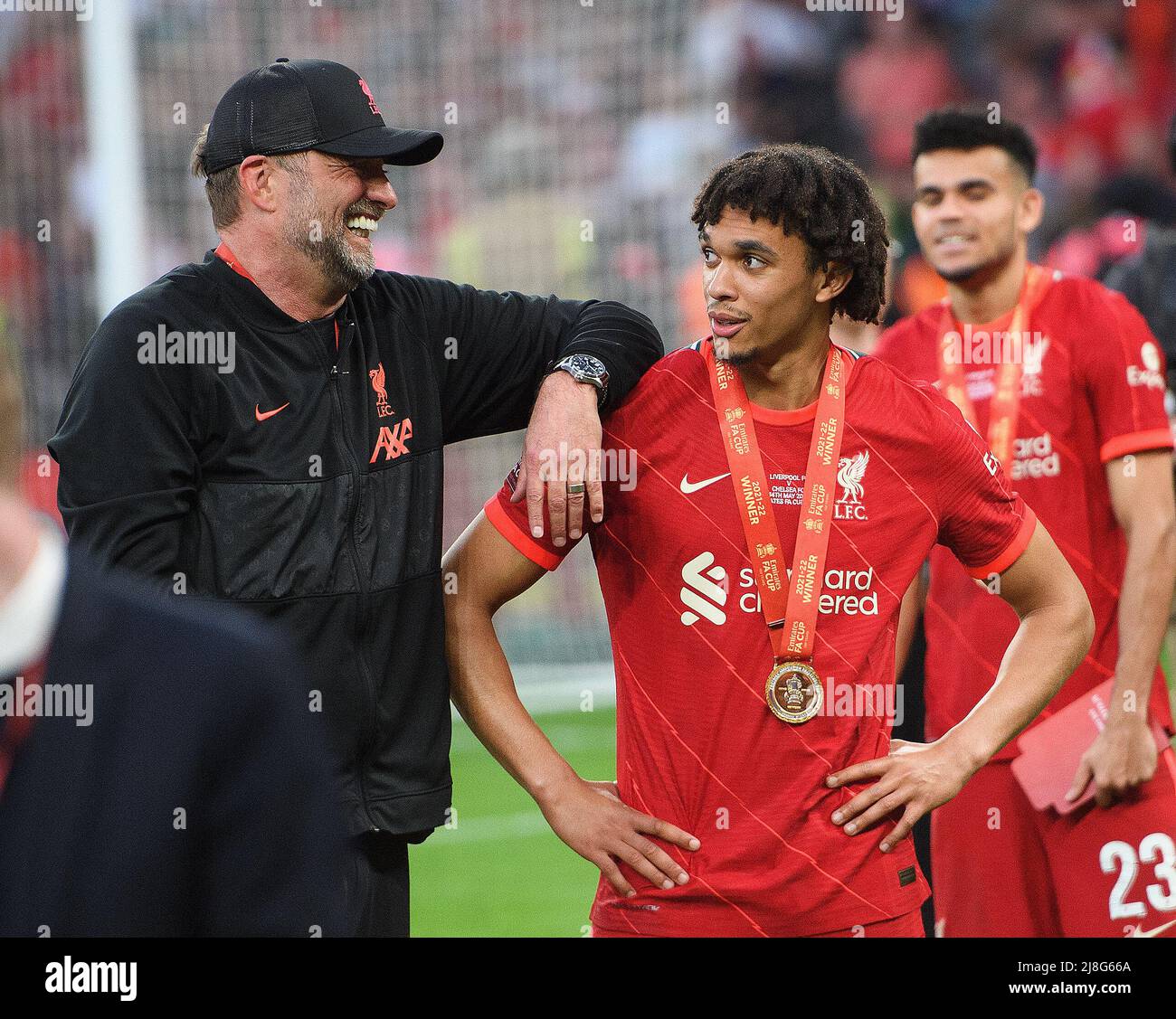 Jurgen klopp trent alexander arnold hi-res stock photography and images ...