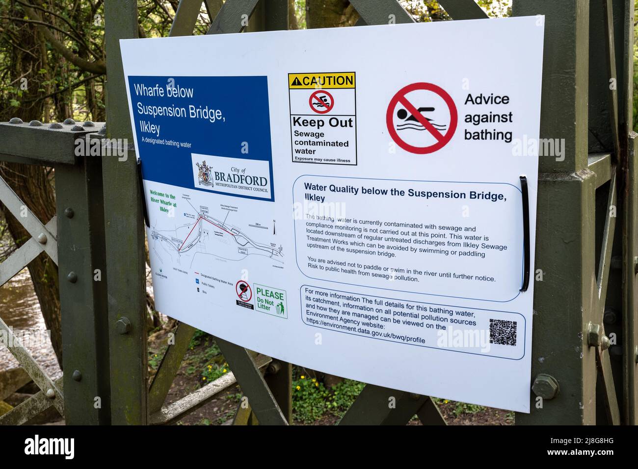 River wharfe sewage discharge hi-res stock photography and images - Alamy