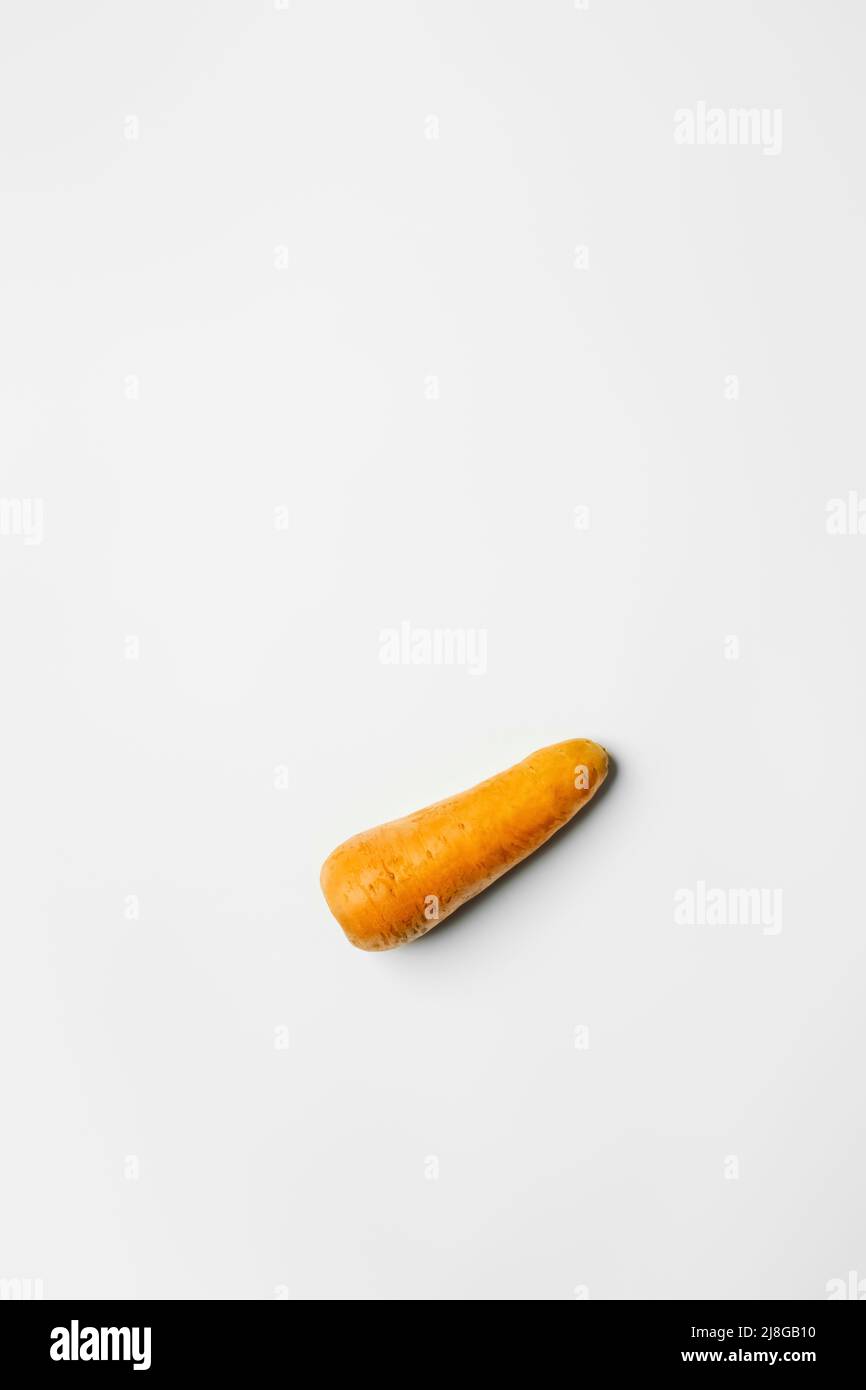 Minimal carrot hi-res stock photography and images - Alamy