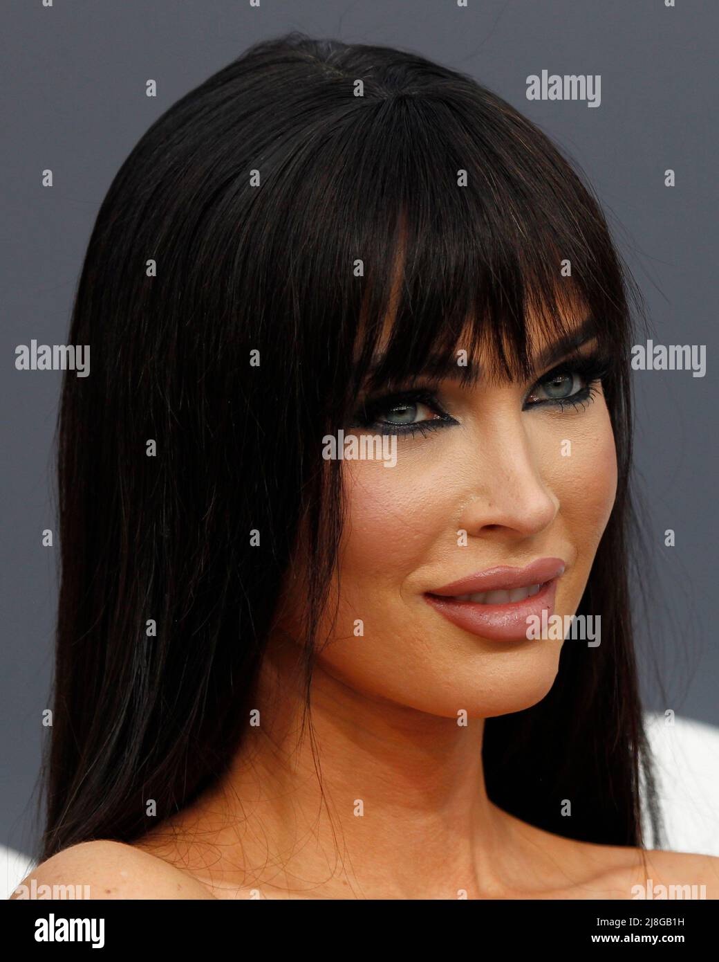 2022 billboard music awards arrivals 2 hi-res stock photography and ...