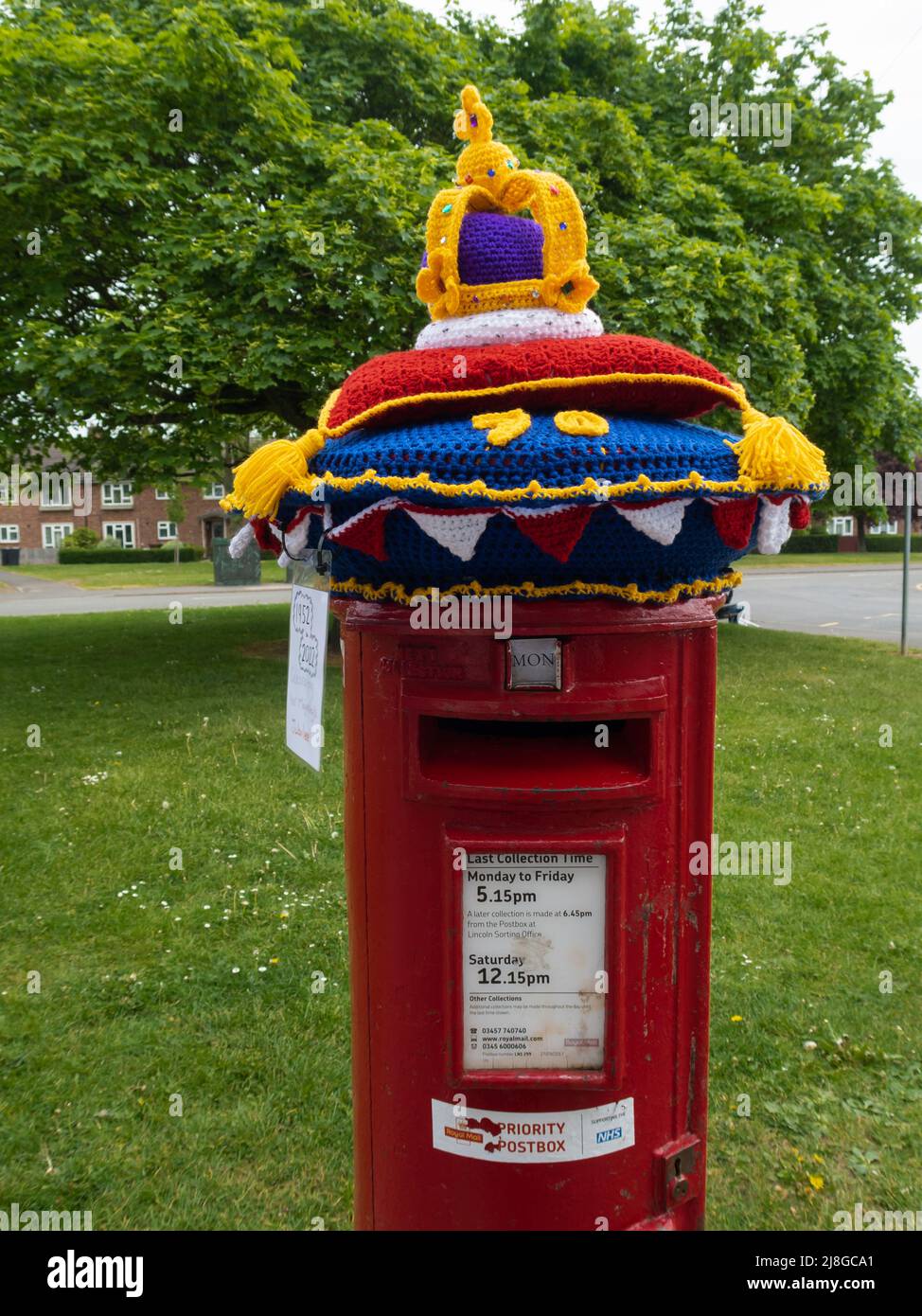 Red, postbox, post box, crocheted, Royal Mail, woolly hats, hand ...