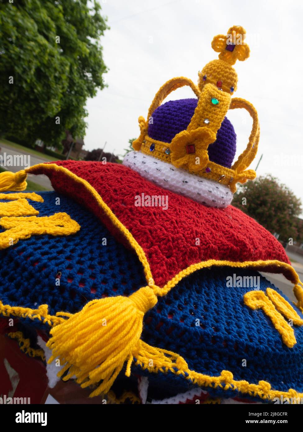 Red, postbox, post box, crocheted, Royal Mail, woolly hats, hand ...