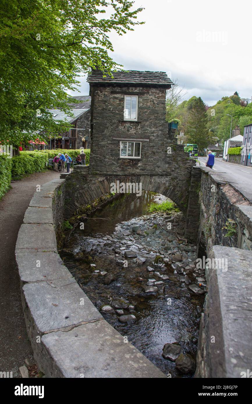 The Bridge House in Ambleside,Lake District,England,UK Stock Photo - Alamy