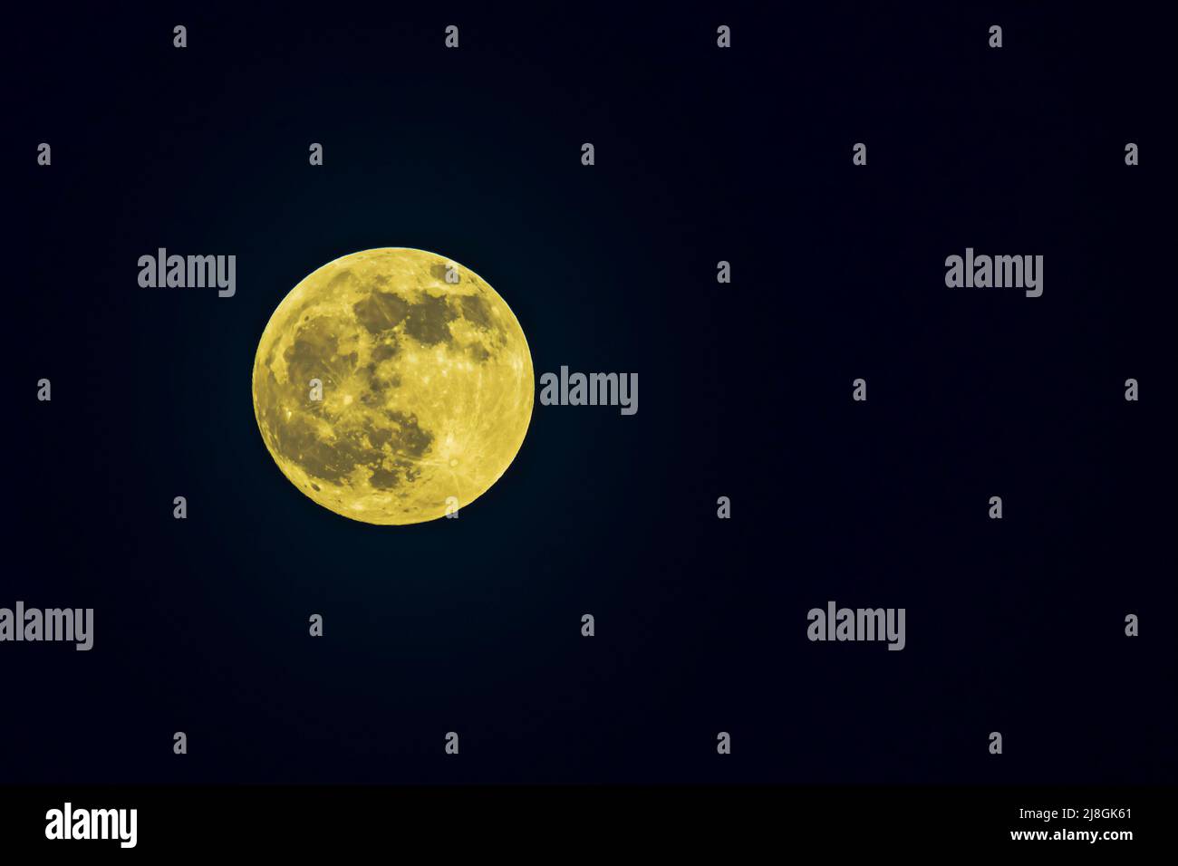 Full moon in detail hi-res stock photography and images - Alamy