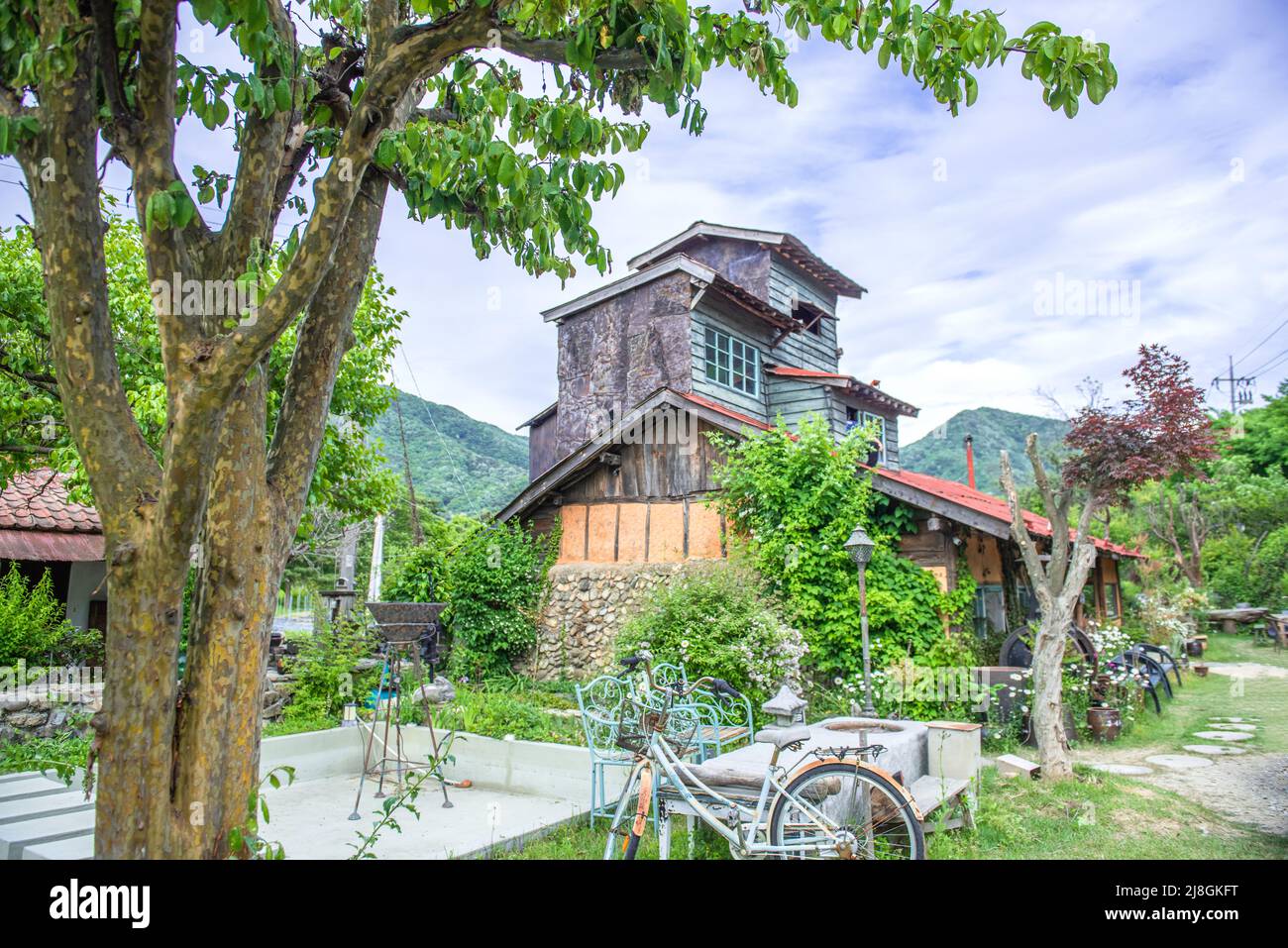 The beautiful rural cafe and garden Stock Photo - Alamy