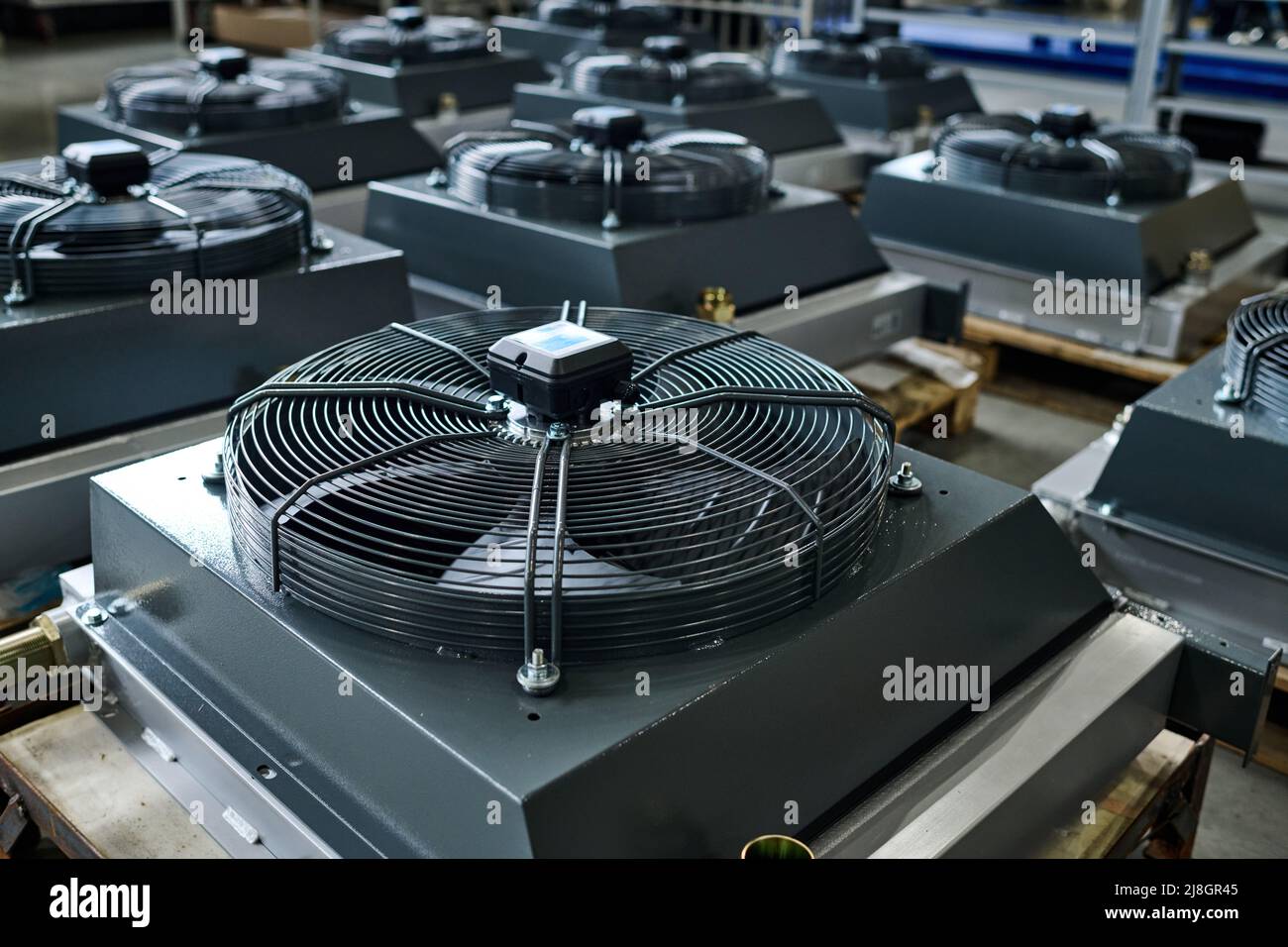 Huge electric motor hi-res stock photography and images - Alamy