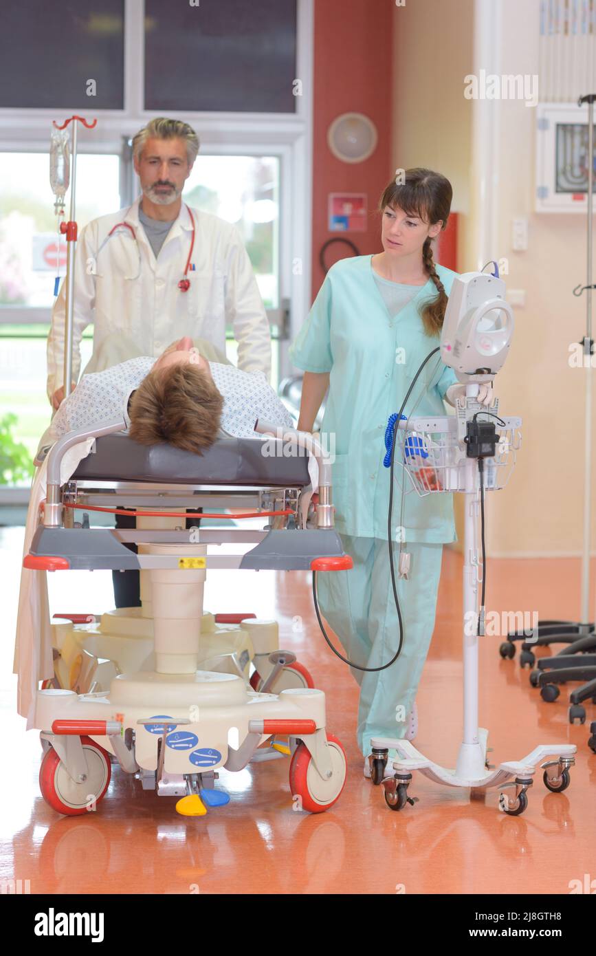 transporting a patient to surgery Stock Photo - Alamy