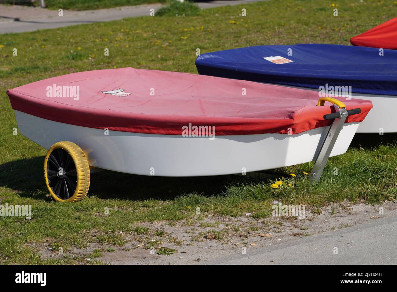 Metal dinghy hi-res stock photography and images - Alamy
