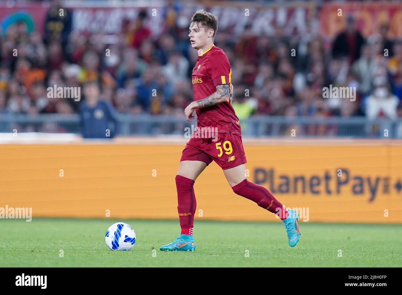 Nicola Zalewski of AS Roma during the Serie A match between Roma and ...