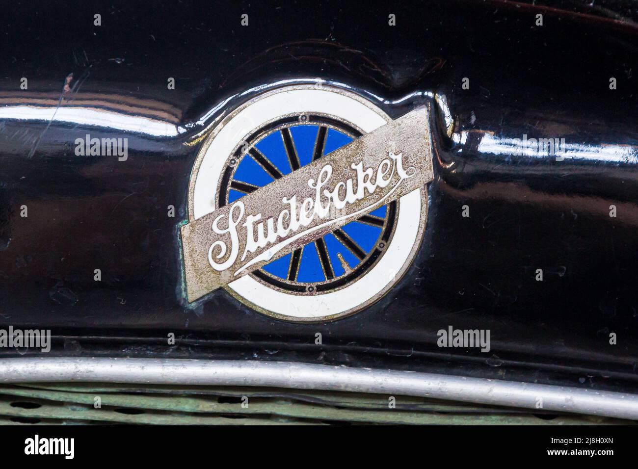 Studebacker Special six touring American car badge 1922 Stock Photo - Alamy