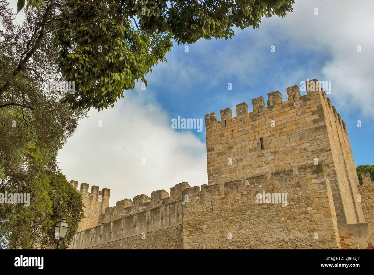 Historical saint georges castle hi-res stock photography and images - Alamy
