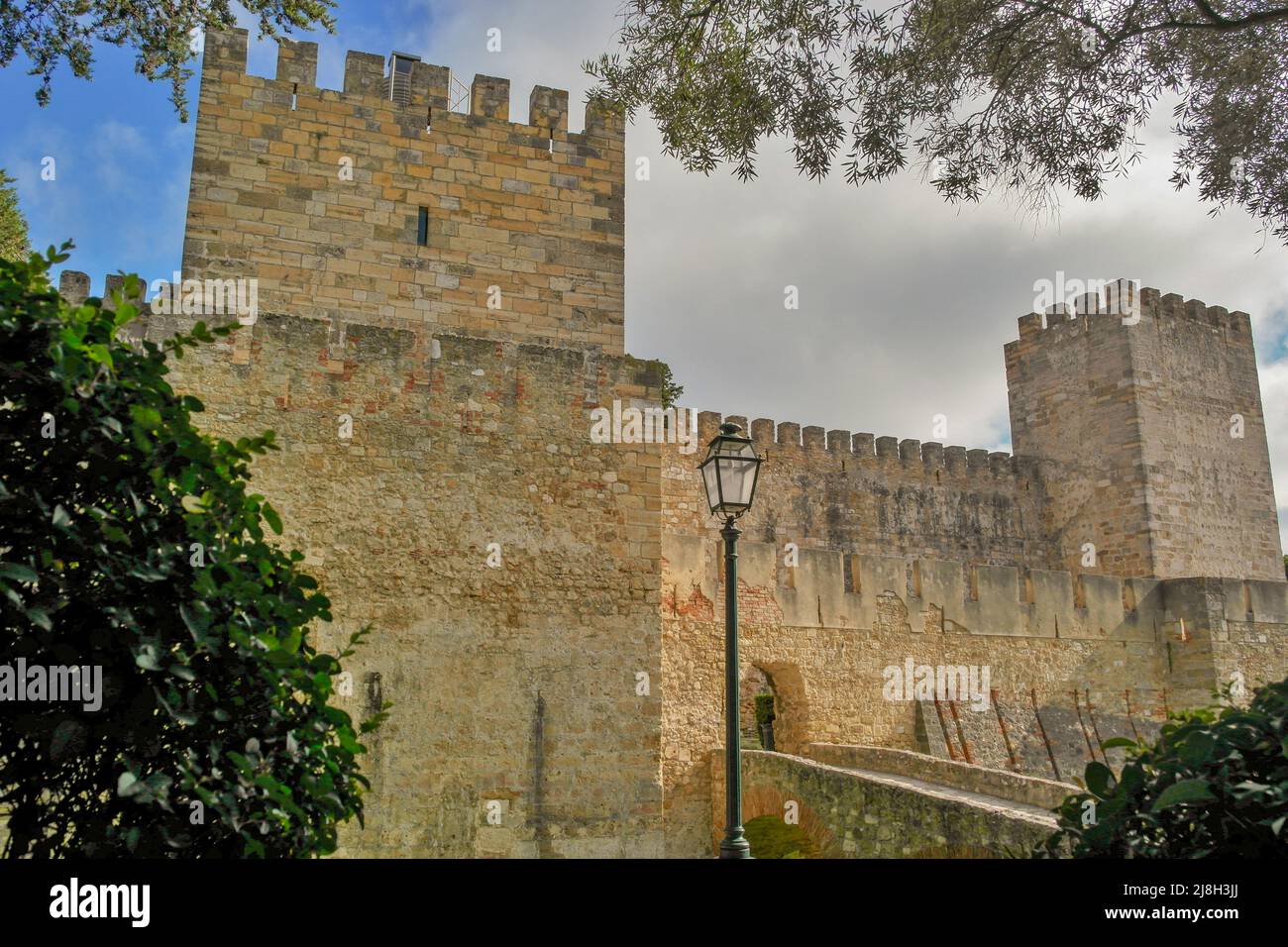 Historical saint georges castle hi-res stock photography and images - Alamy