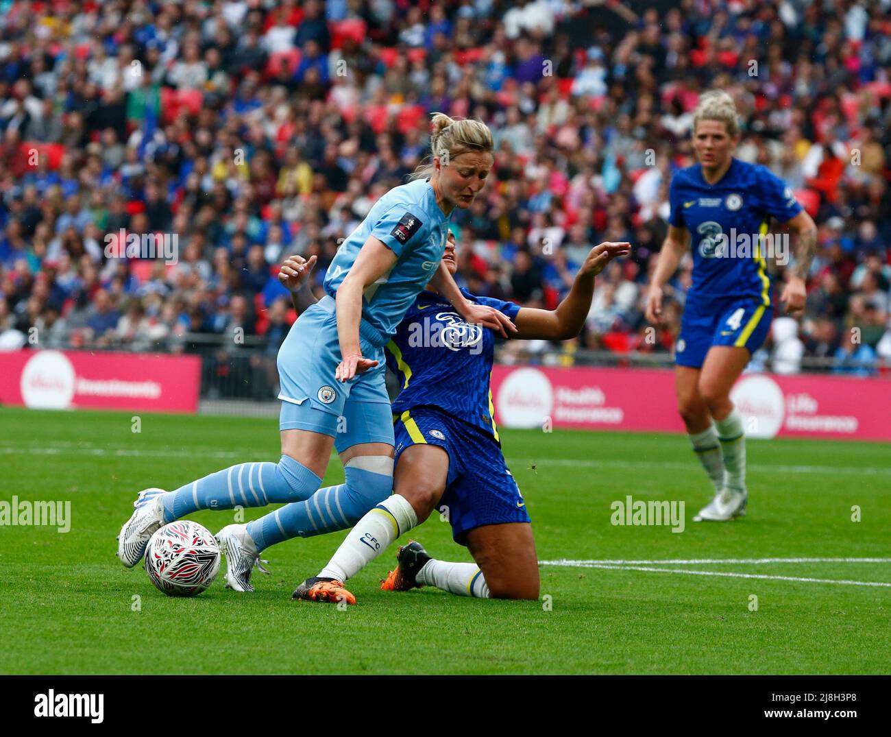 LONDON, ENGLAND - MAY 15:Ellen White of Manchester City WFC during ...