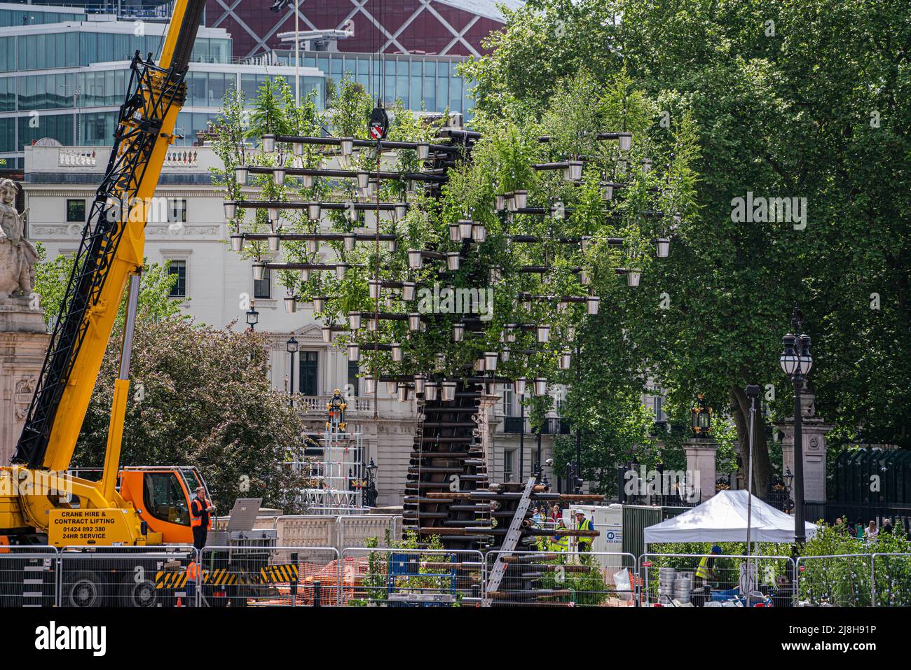 London UK, 16 May 2022. A 21-metre sculpture in the shape of a giant ...