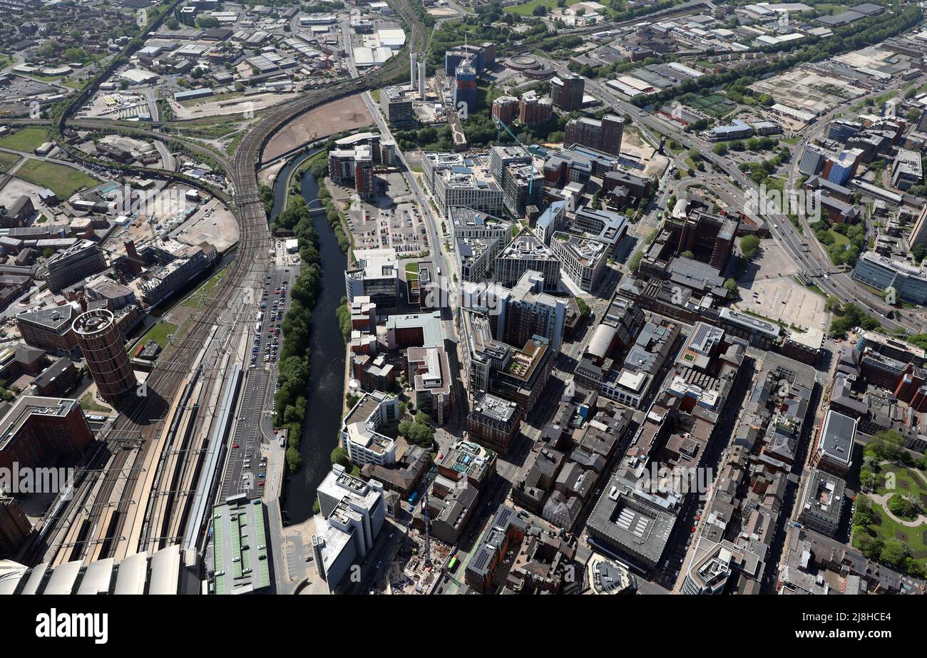 An aerial view of leeds and the river aire hi-res stock photography and ...