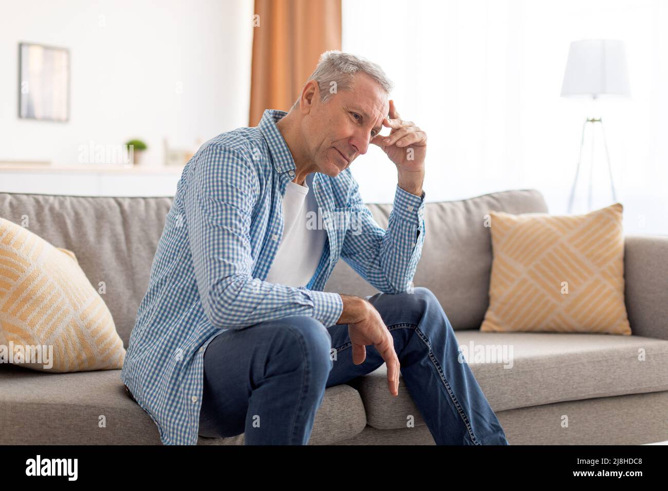 Upset mature man hi-res stock photography and images - Alamy