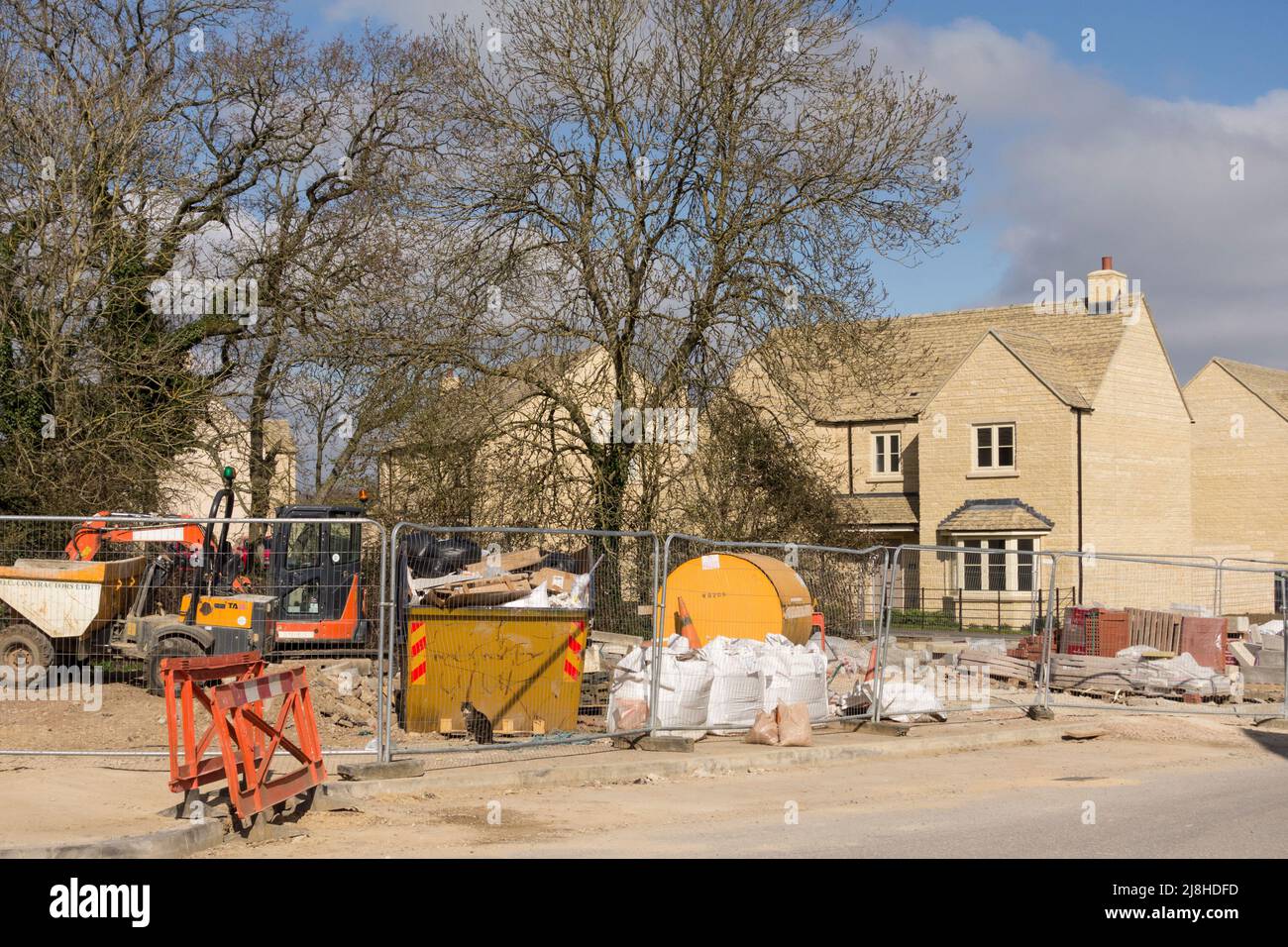 Work in progress house hi-res stock photography and images - Alamy