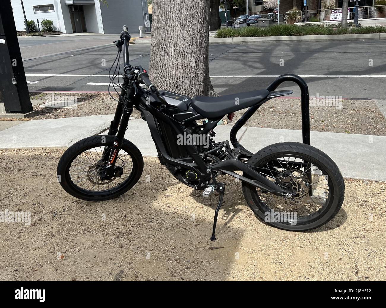 Electric bike trends hi-res stock photography and images - Alamy
