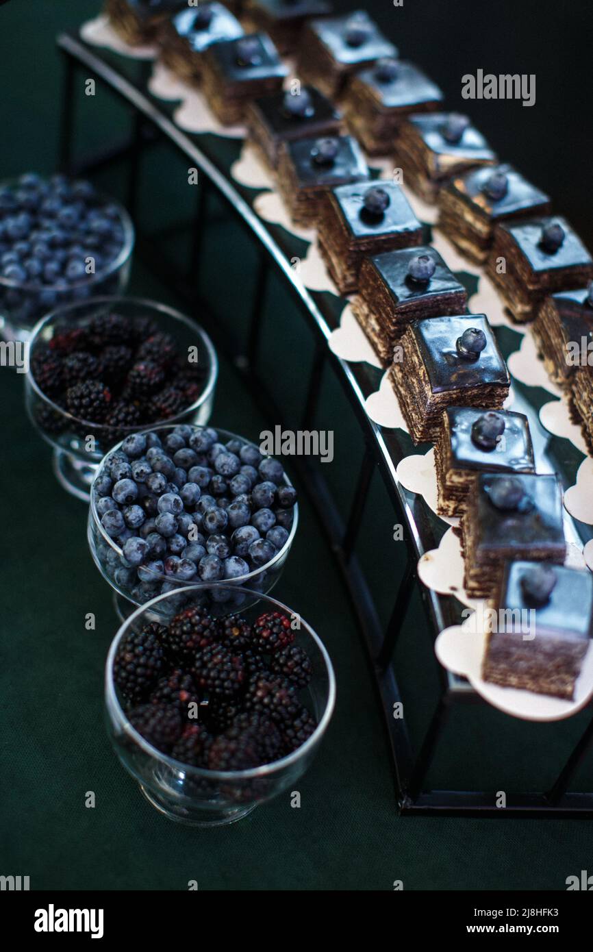 Party bowl food table rows hi-res stock photography and images - Alamy