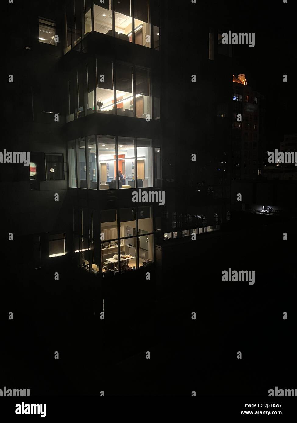 Night view of California Pacific Medical Center (CPMC) Van Ness campus ...