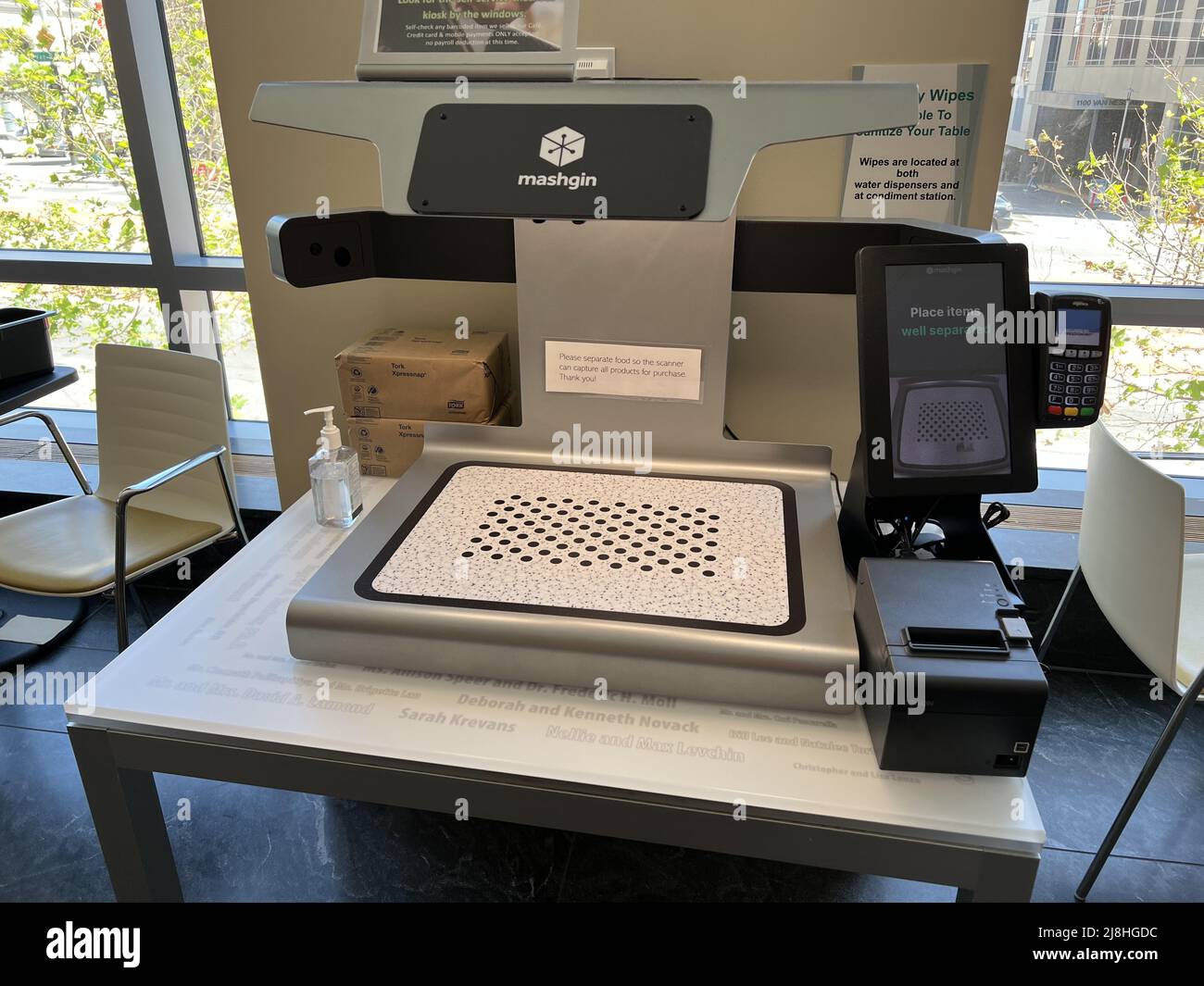 Mashgin touchless self checkout system in San Francisco, California ...