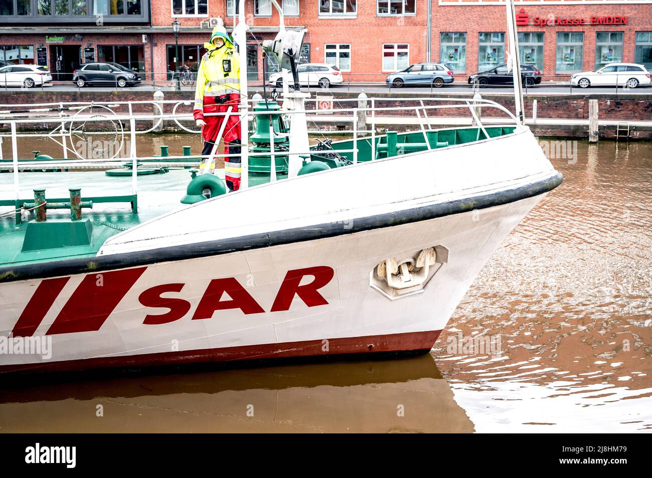 Emden (Ostfriesland, Germany): Hafen mit Rettungskreuzer,; Harbour with ...