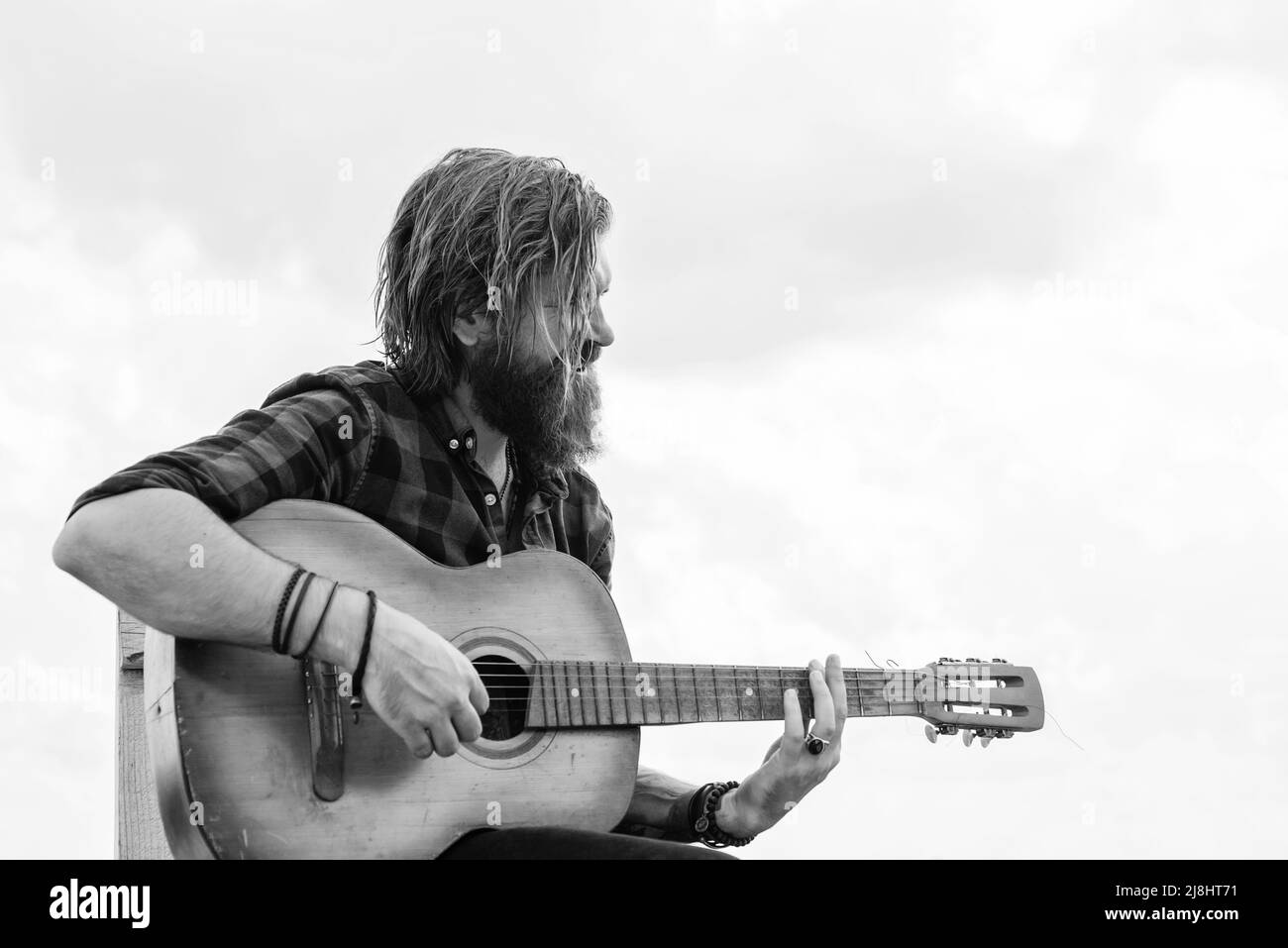 Bearded singer Black and White Stock Photos & Images - Alamy