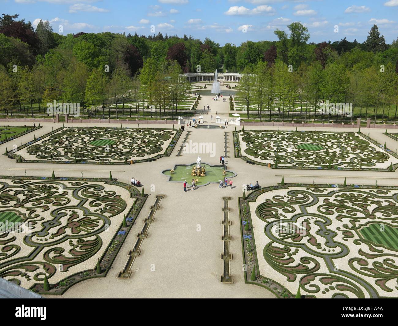Known as 'the Versailles of Holland' the gardens of Het Loo Palace have ...