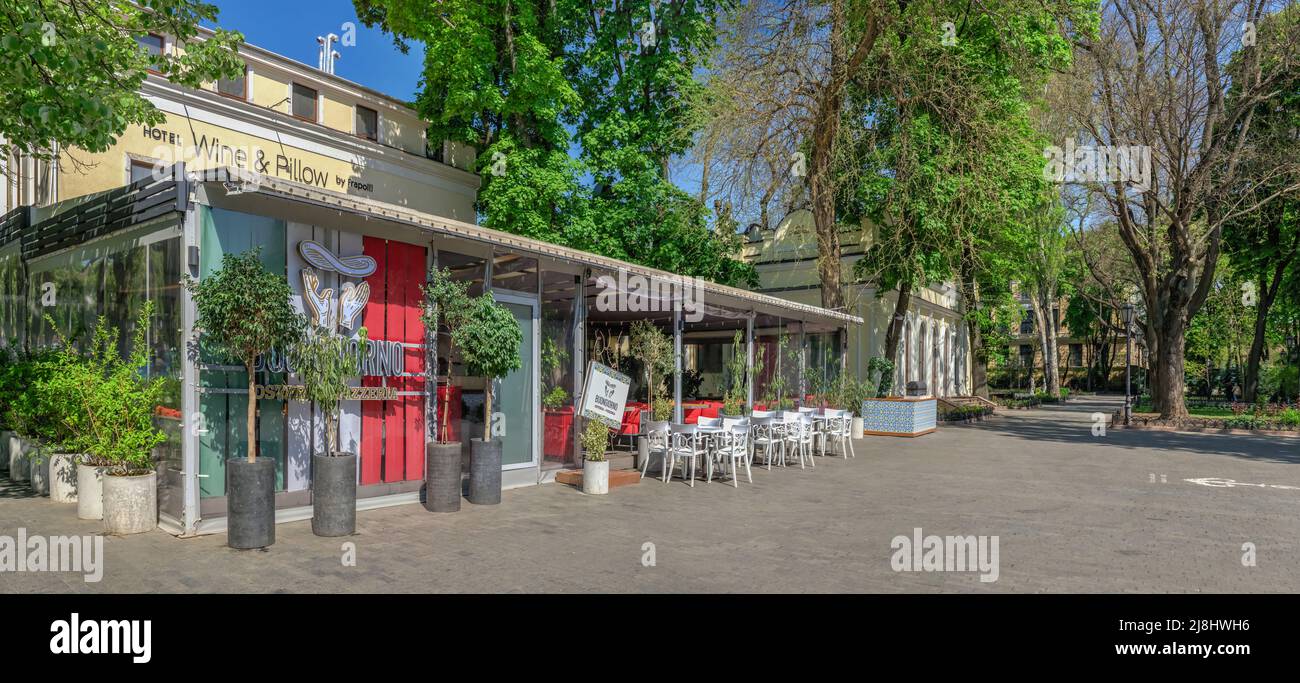 Restaurant in the City garden of Odessa, Ukraine Stock Photo - Alamy