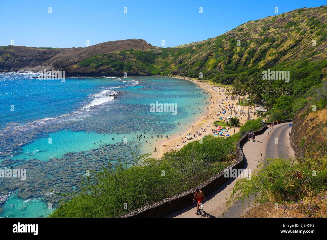 Access ramp to the beach of Hanauma Bay Nature Preserve on O'ahu island ...