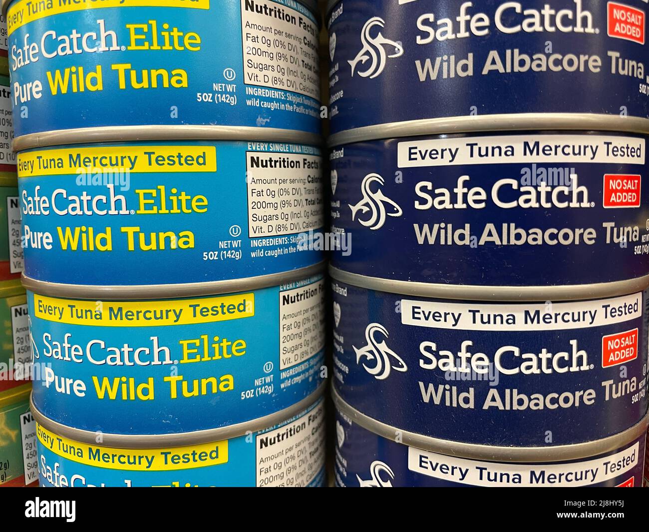 Safe catch tuna hi-res stock photography and images - Alamy