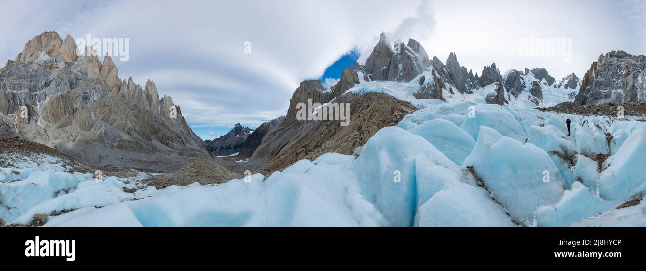 The rolling ice of glacier in the backcountry behind Fitzroy Stock ...