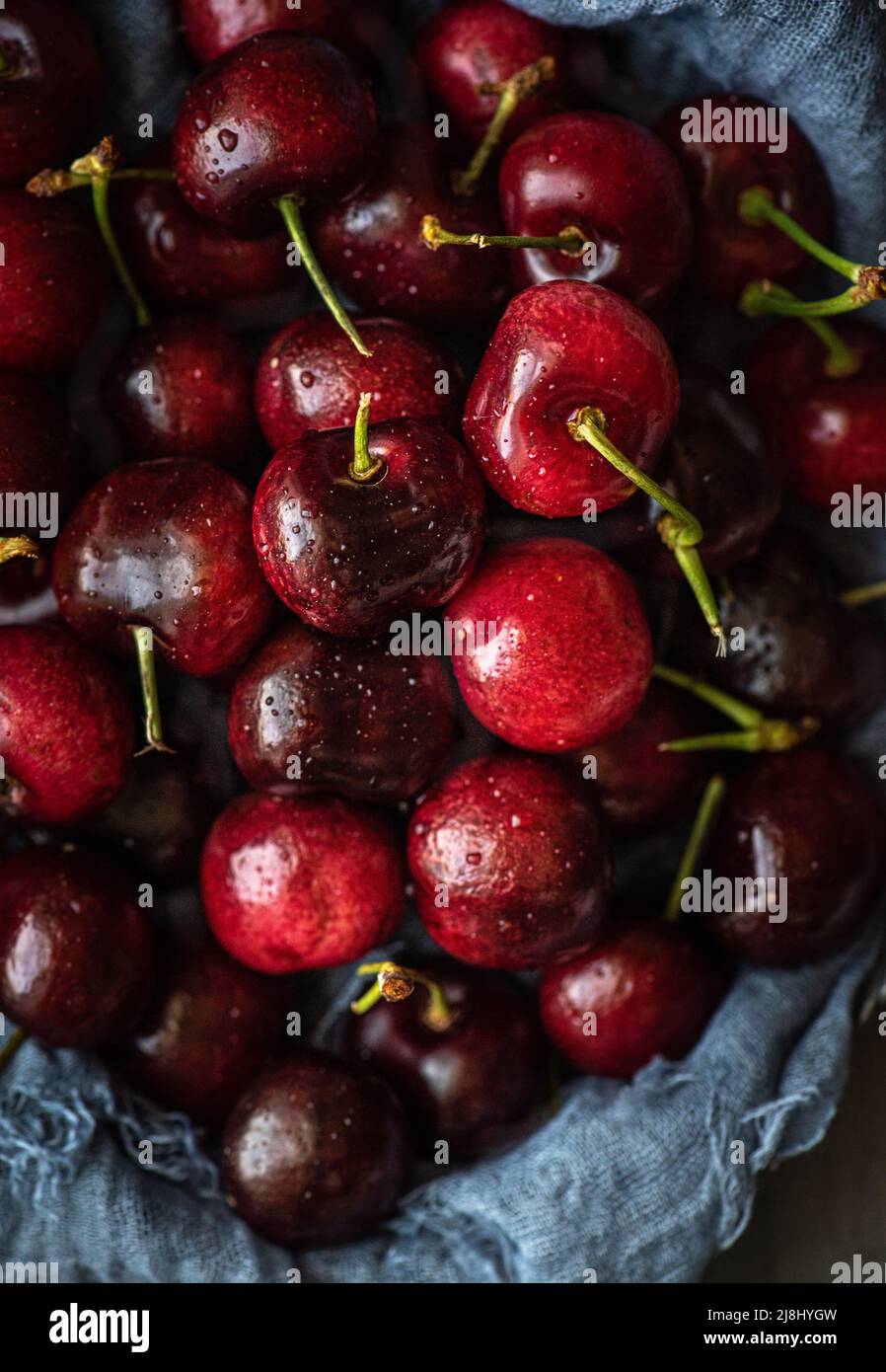 Fresh to pick fruit hi-res stock photography and images - Alamy