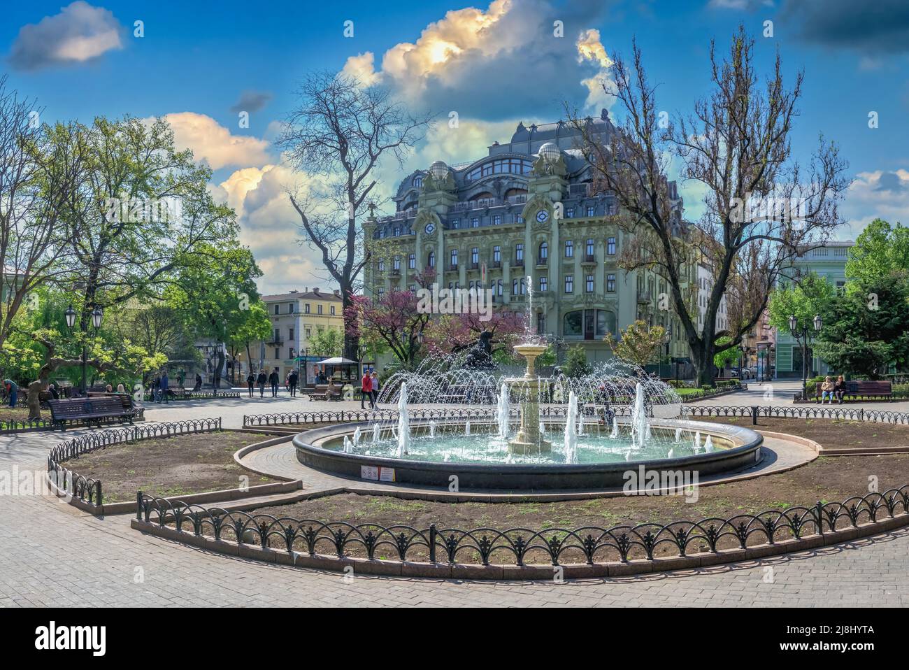 Fountain in the City garden of Odessa, Ukraine Stock Photo - Alamy