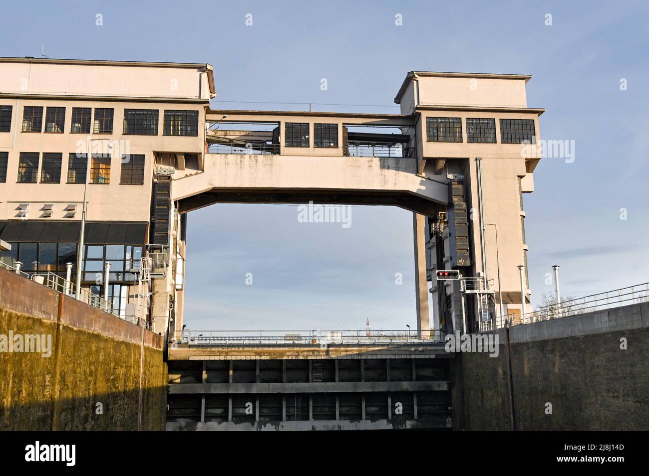 Rhine River, Germany - April 2002: Control building and lifting ...
