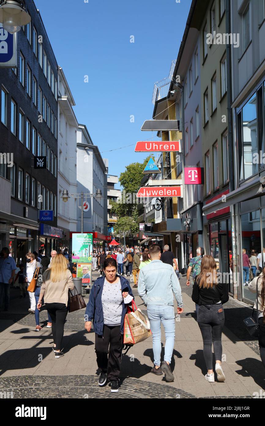 WUPPERTAL, GERMANY - SEPTEMBER 19, 2020: People shop in downtown ...