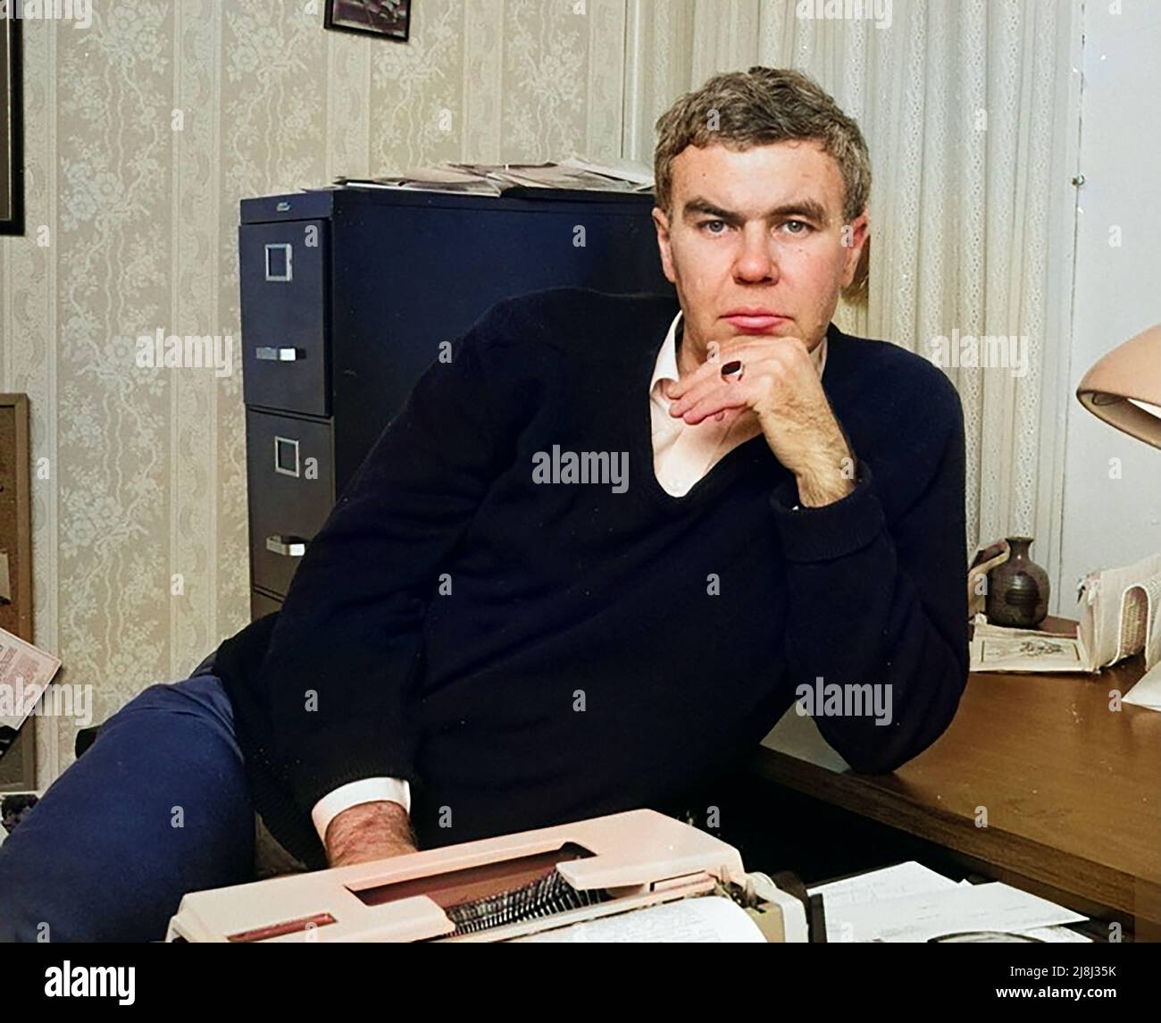 John reed poet hi-res stock photography and images - Alamy