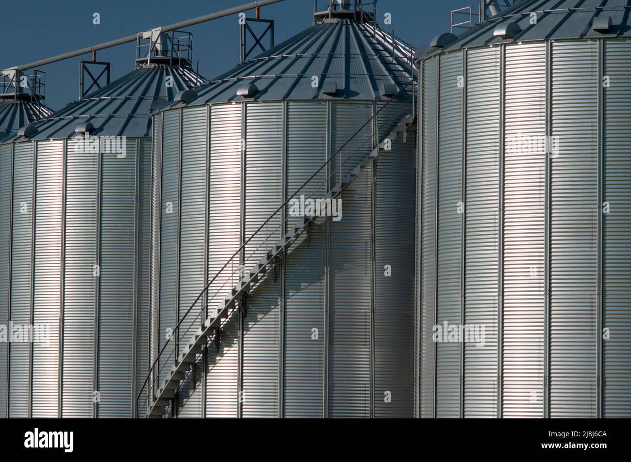 Grain bin storage silo hi-res stock photography and images - Alamy