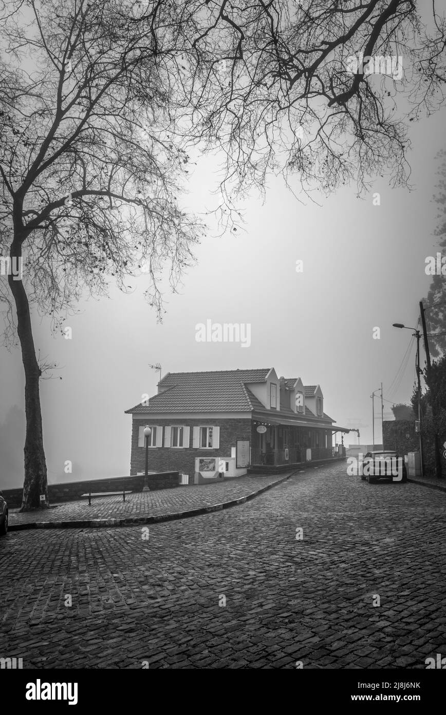 Misty house hi-res stock photography and images - Alamy