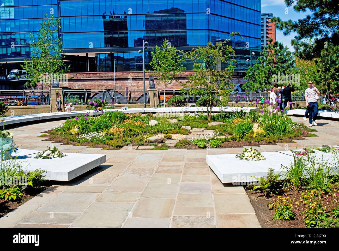 Gate of light remembrance garden hi-res stock photography and images ...