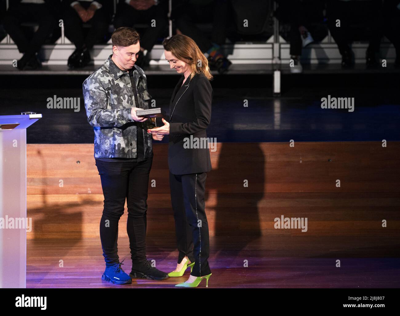 The golden harp hi-res stock photography and images - Alamy