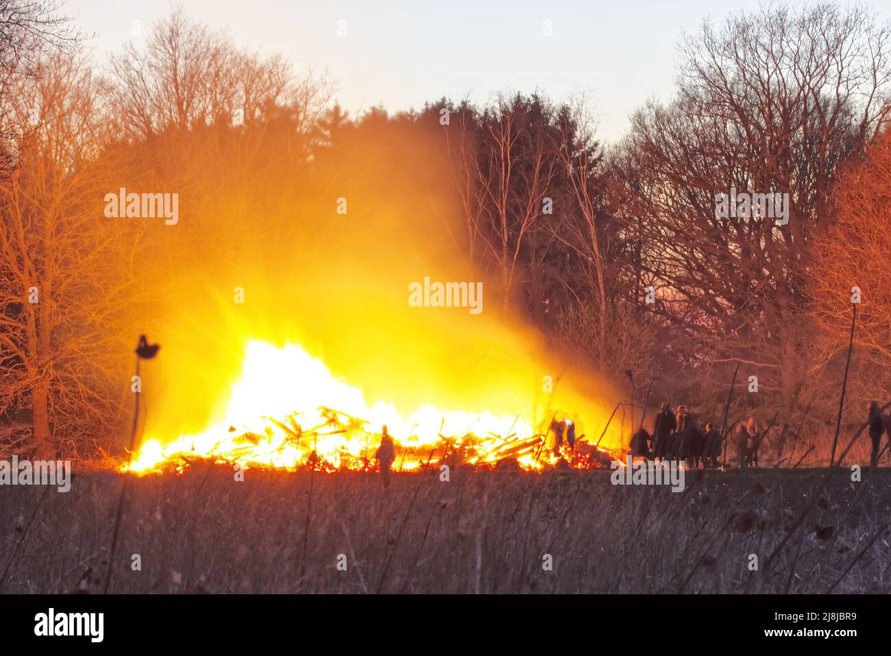 Easter fire hi-res stock photography and images - Alamy