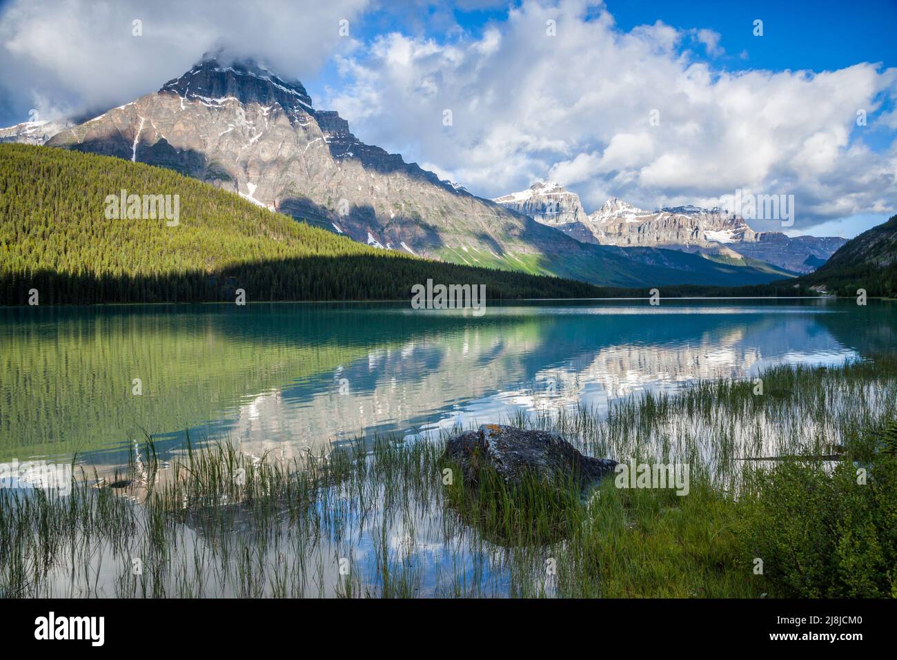 Morning light on Mount Chephren in Banff National Park, Alberta, Canada ...