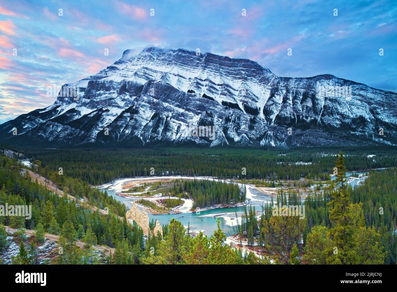 Sunrise on Mount Rundle, Banff National Park, Alberta, Canada Stock ...