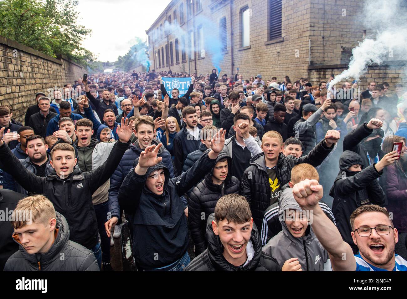Huddersfield fans john smiths stadium hi-res stock photography and ...