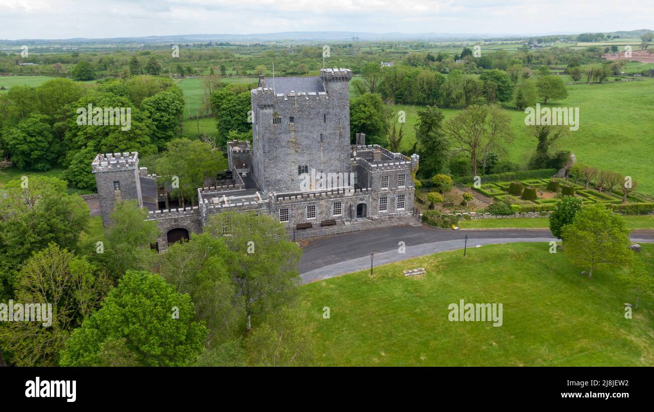 knappogue castle and surroundings Co. Clare Ireland, 15th Century ...